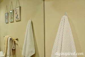 Organizing Your Bathroom with Command Brand - DIY Inspired