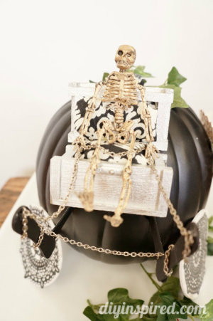 Spooky Stagecoach Pumpkin #TrickYourPumpkin - DIY Inspired