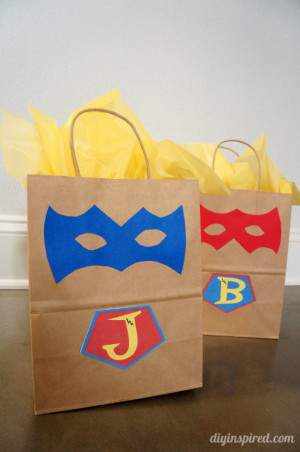Superhero Invitations and Gift Wrapping DIY - DIY Inspired
