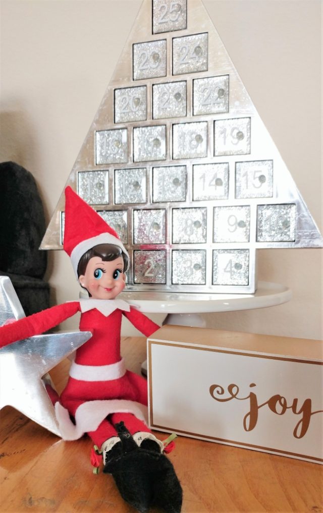Printable Elf DJ Booth - DIY Inspired