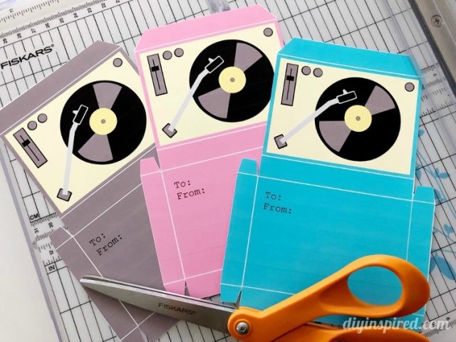 Paper Record Player Printable - DIY Inspired